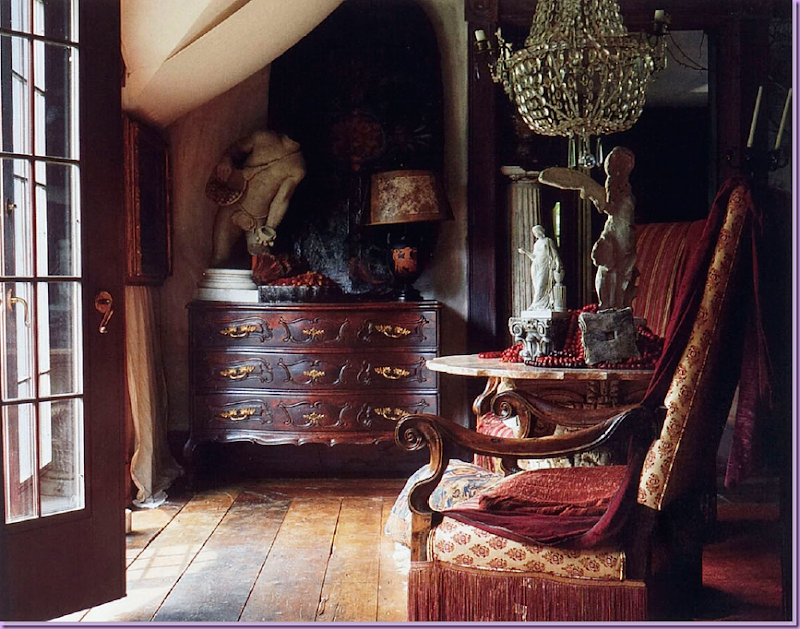 COTE DE TEXAS: Antiquarian Michael Trapp Grows Up